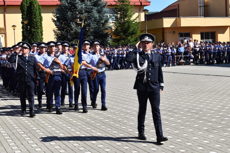 O nouă promoție de agenți a absolvit Școala de Poliție din Cluj - UP NEWS